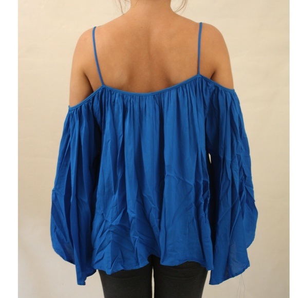 Elan | Tops | Elan Blue Cold Shoulder Blouse Small Nwt | Poshmark